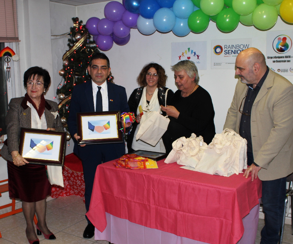 Ε.Κ.Κ.Α. Εθνικό Κέντρο Κοινωνικής Αλληλεγγύης - ΑΡΧΙΚΗ